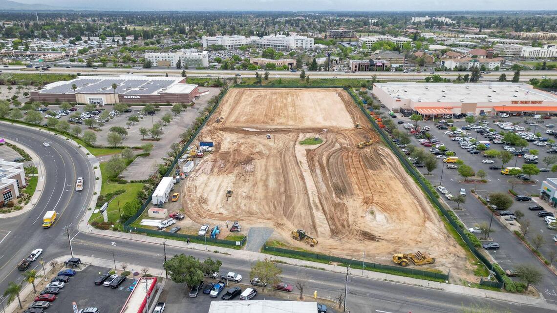 Living Spaces slated for former Boomers Fresno by River Park | Fresno Bee