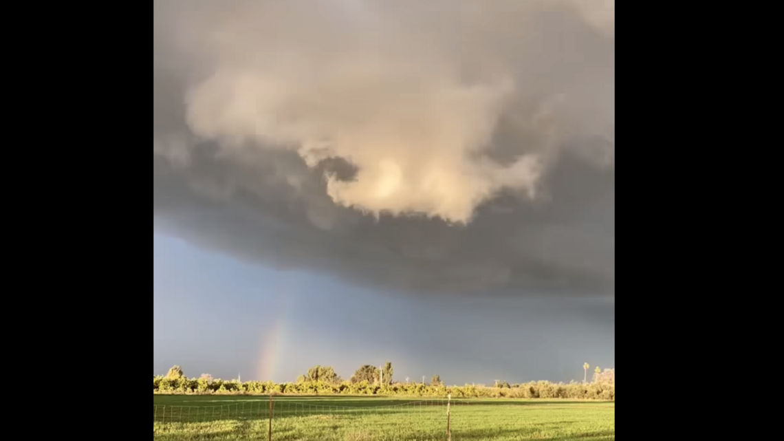 Tornado warning issued after funnel cloud seen in South Valley | Fresno Bee